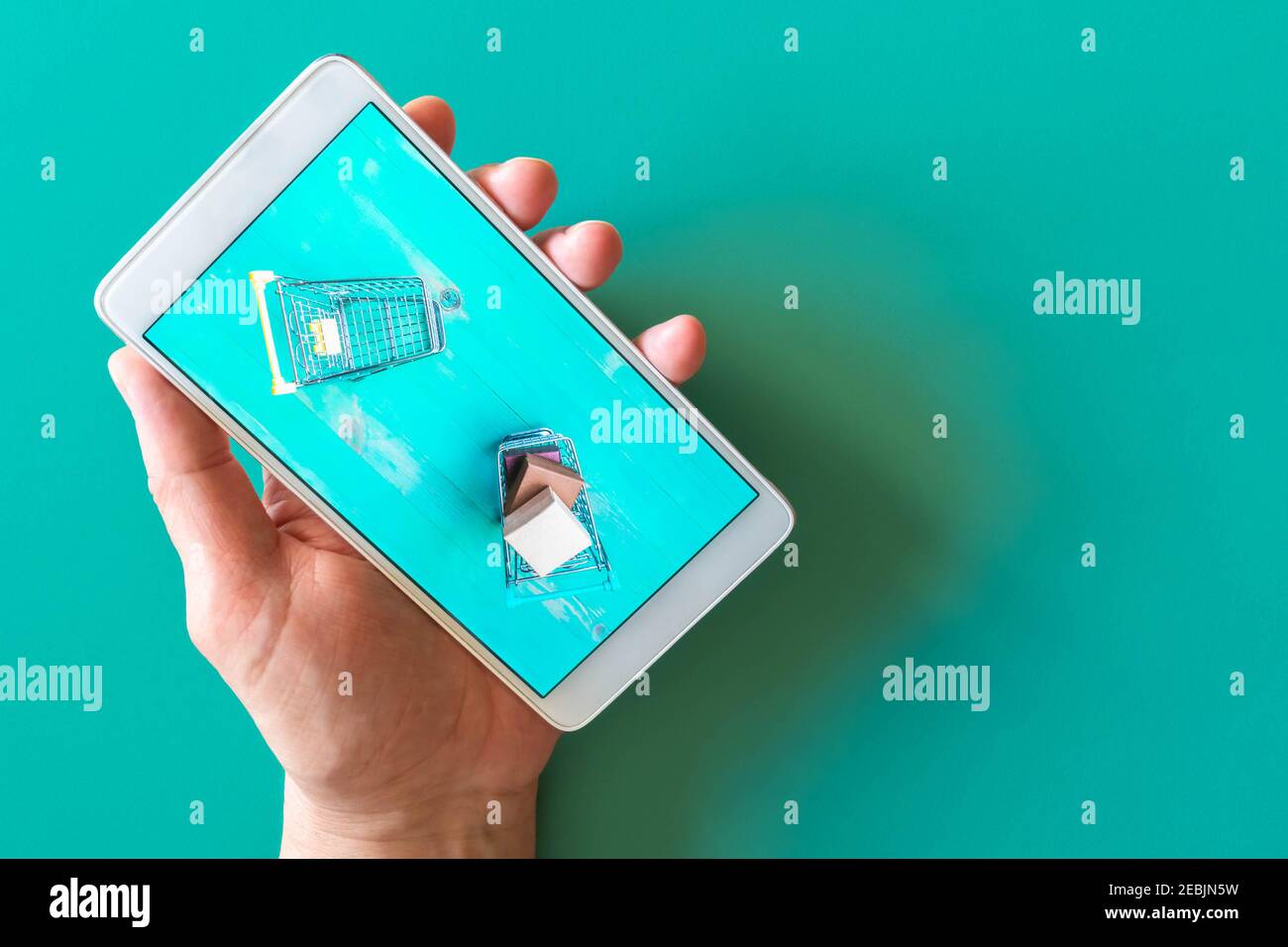 Phone box green screen hi-res stock photography and images - Alamy