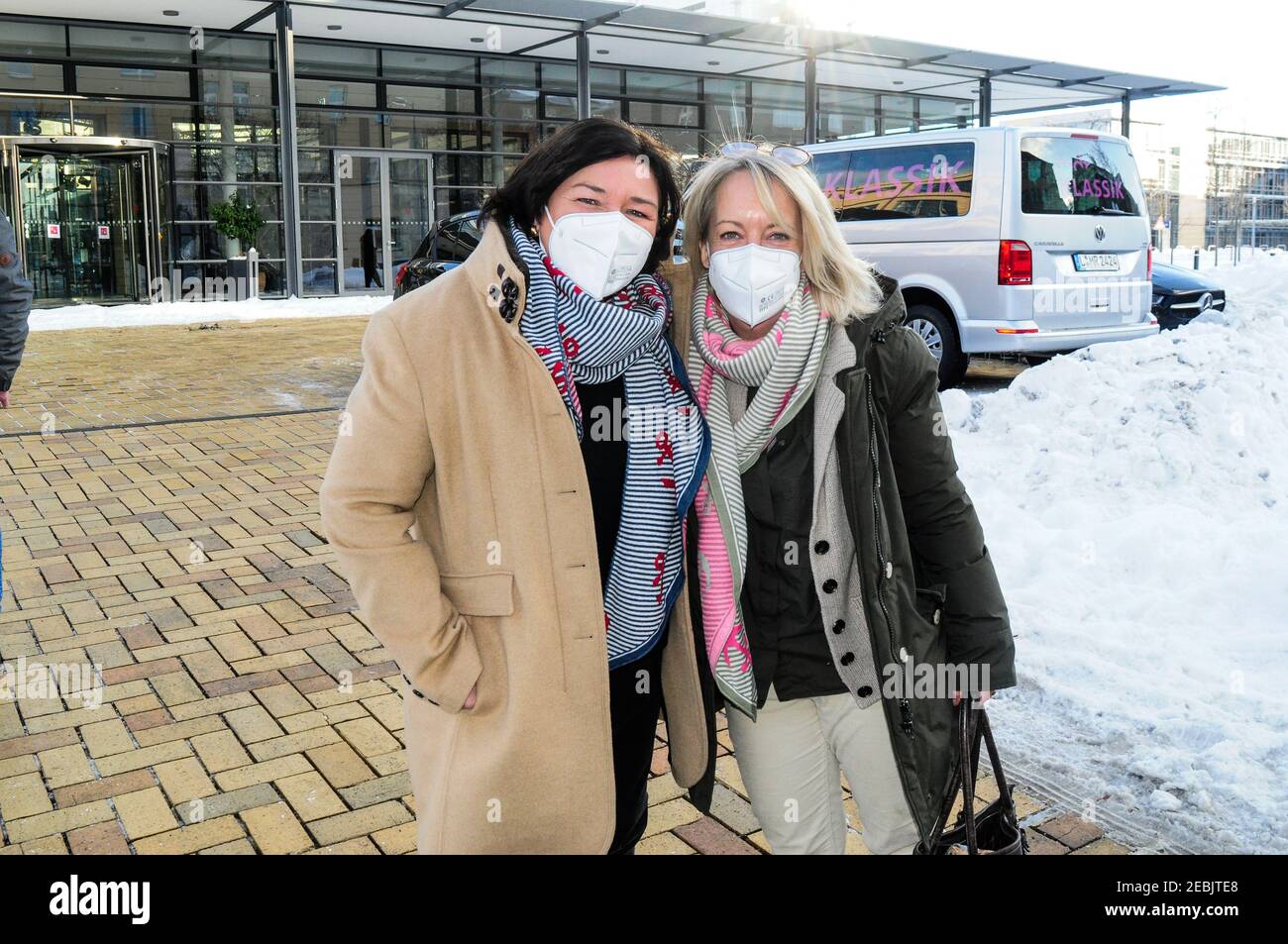 Vera Int-Veen und Lebensgefährtin Christiane „Obi“ Obermann bei der ...
