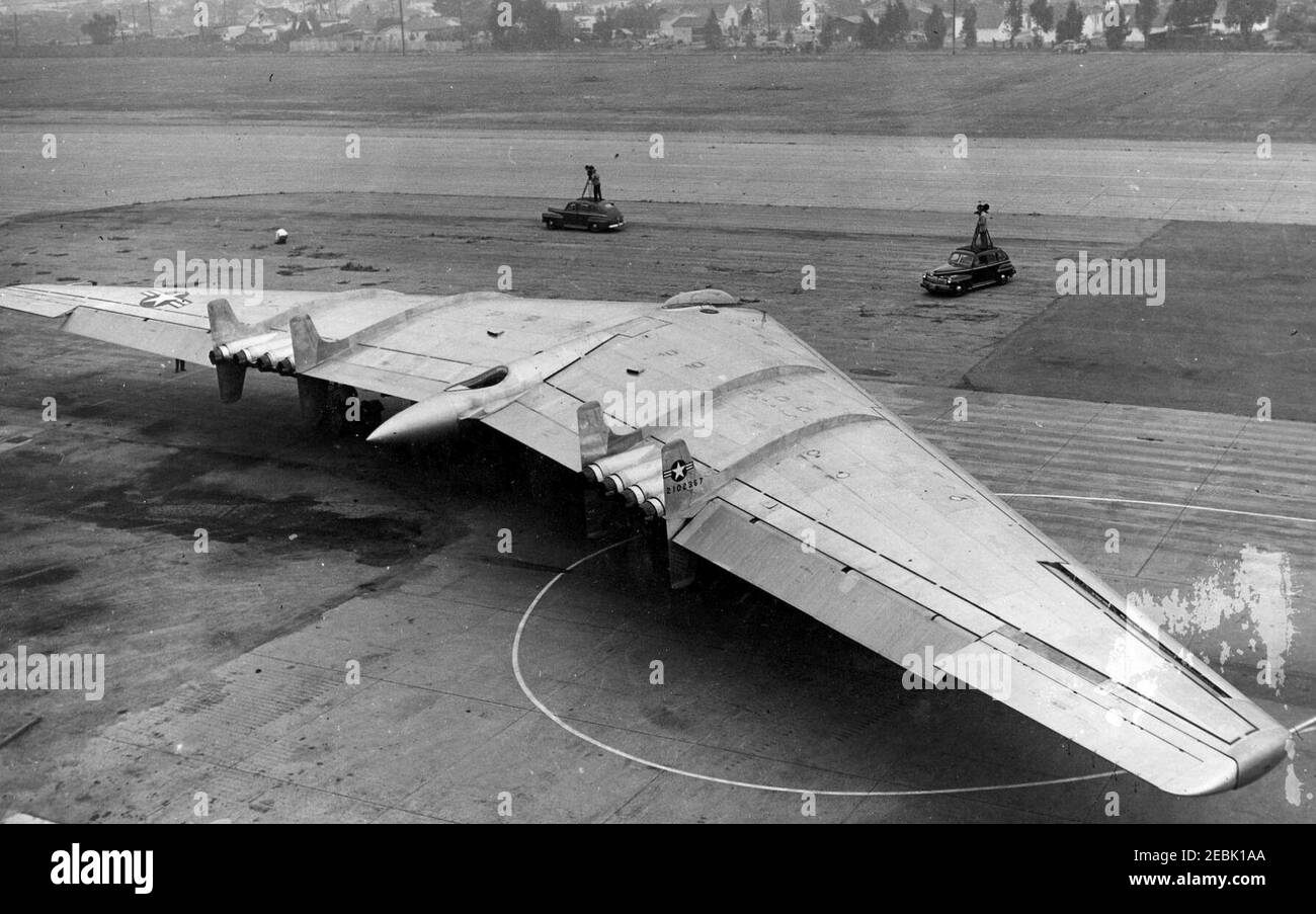 Northrop YB-49 (SN 42-102367) on Dec. 23, 1948. 061025 Stock Photo - Alamy