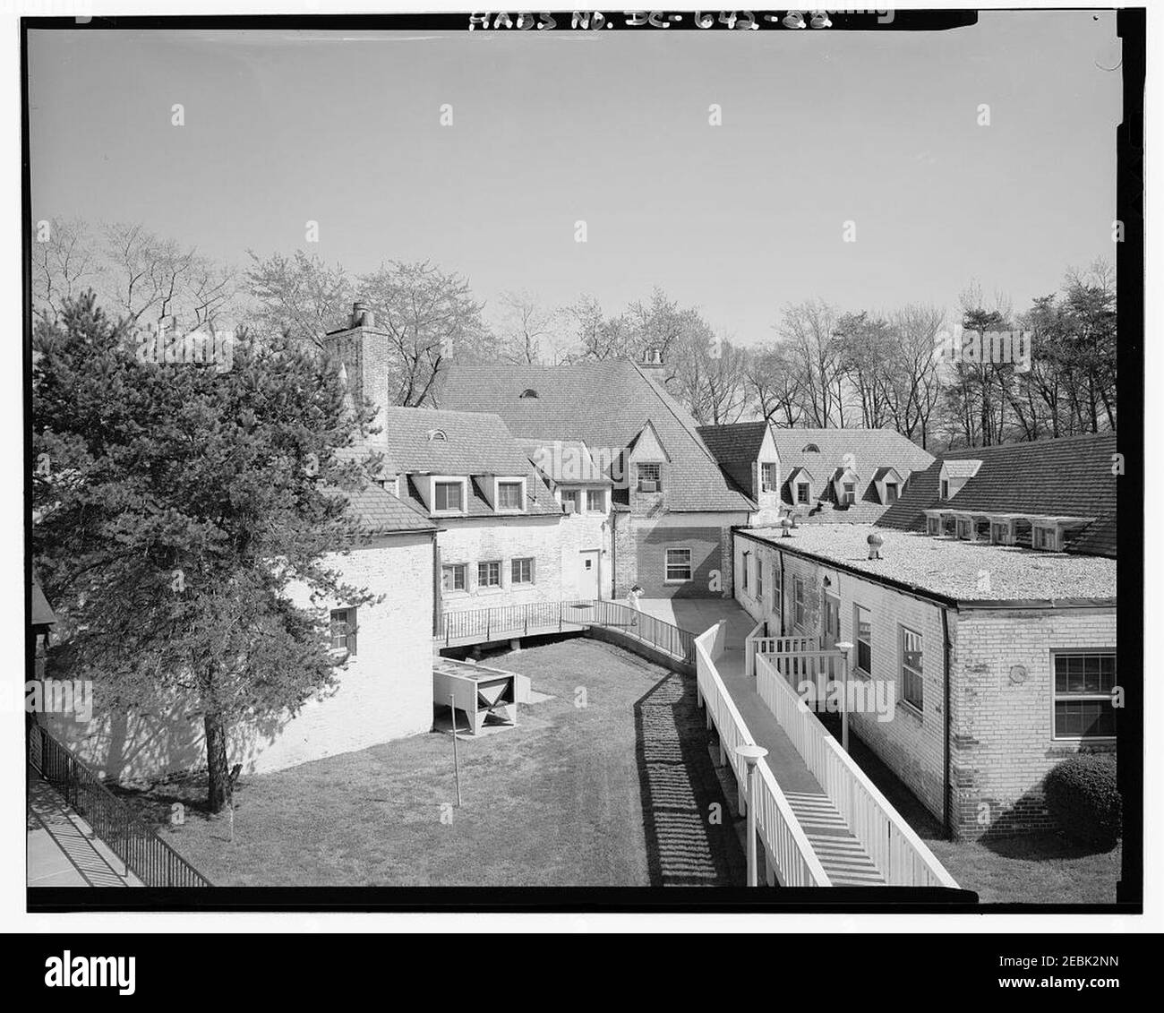 Northwest Wing (Wing 5), west wall of the North Wing (Wing 2 Stock ...