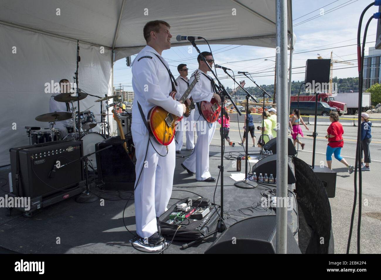 Roll marathon hi-res stock photography and images - Alamy