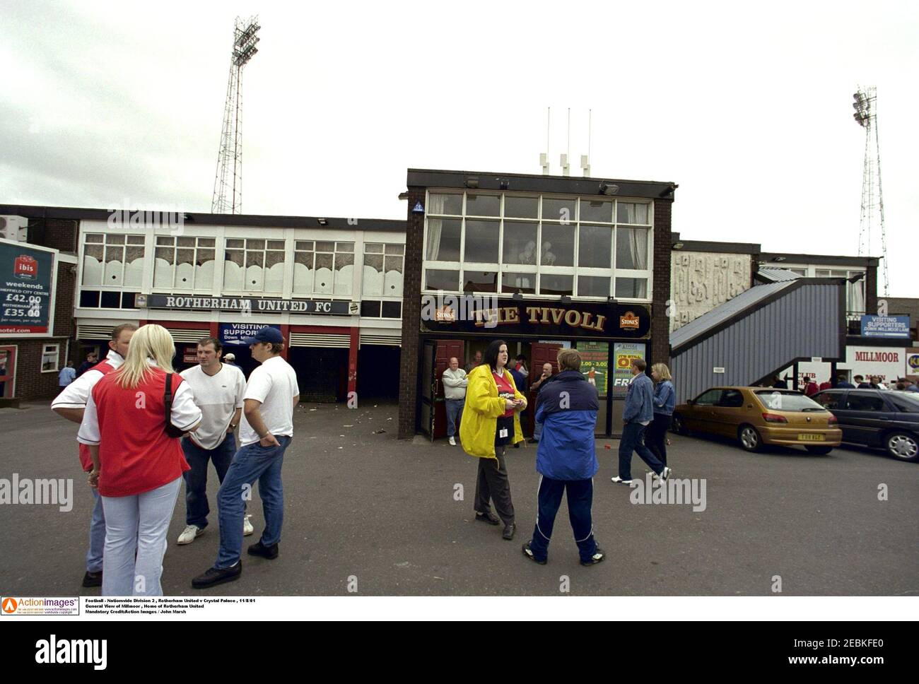 Millmoor home of rotherham united hi-res stock photography and images ...