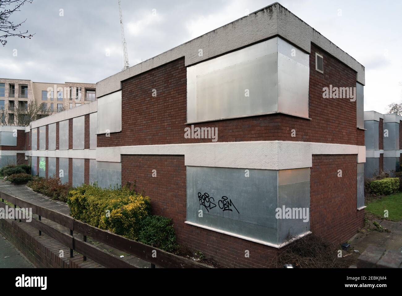 Carlton Vale social housing Stock Photo - Alamy