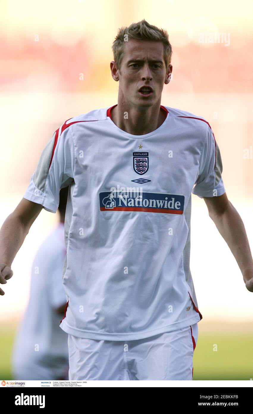 Englands peter crouch during training hi-res stock photography and ...