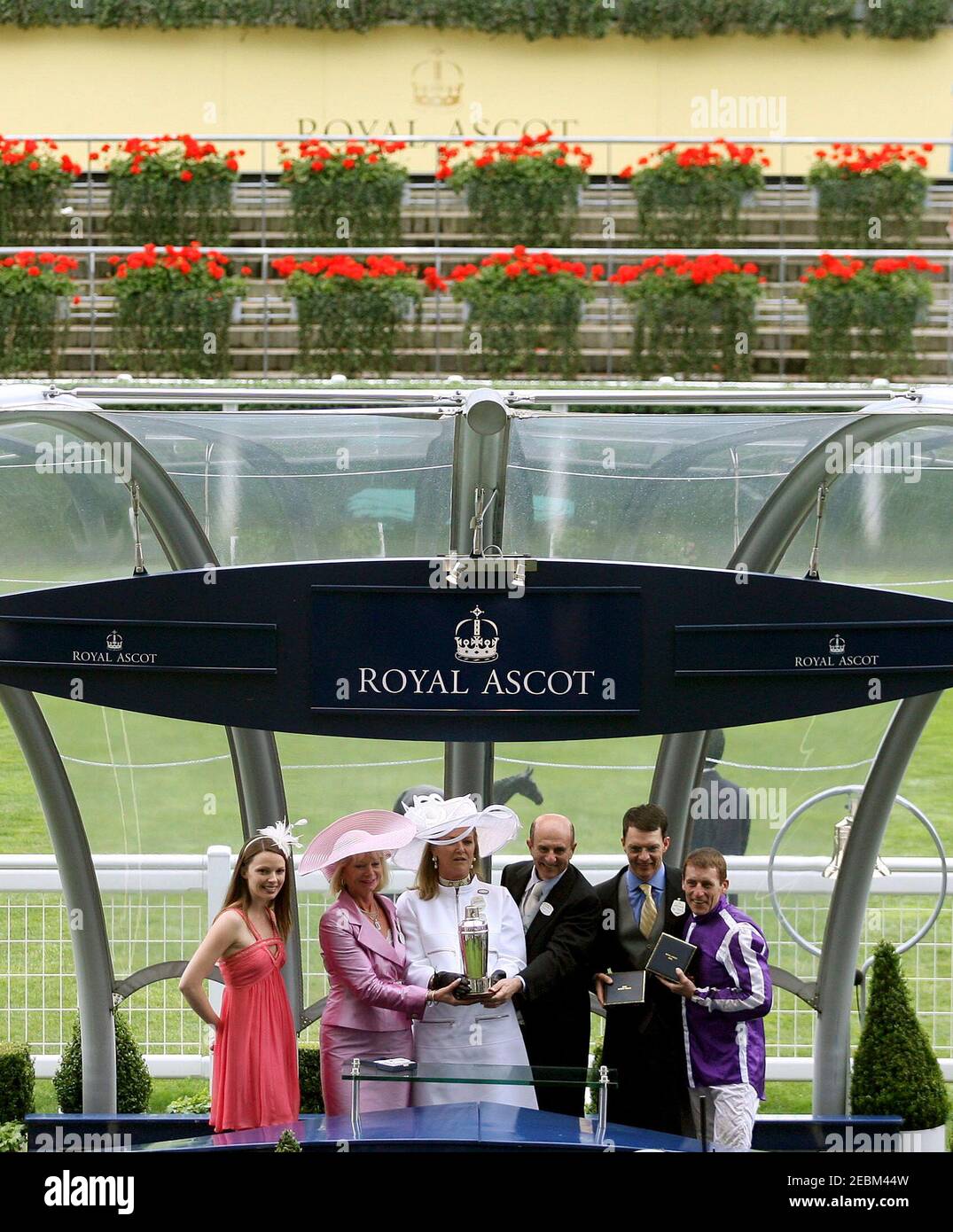 Scott falconer hi-res stock photography and images - Alamy