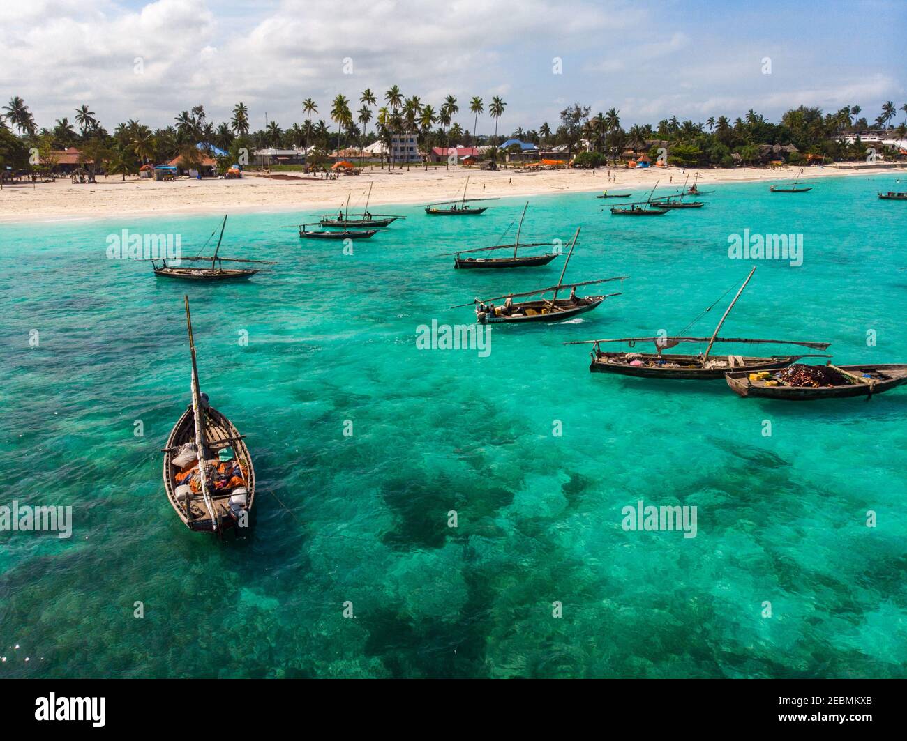 Dhow boat aerial hi-res stock photography and images - Alamy