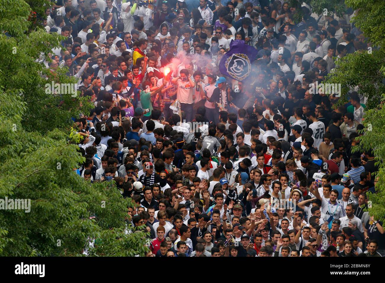 Estadio santiago bernabeu 2 hi-res stock photography and images - Alamy