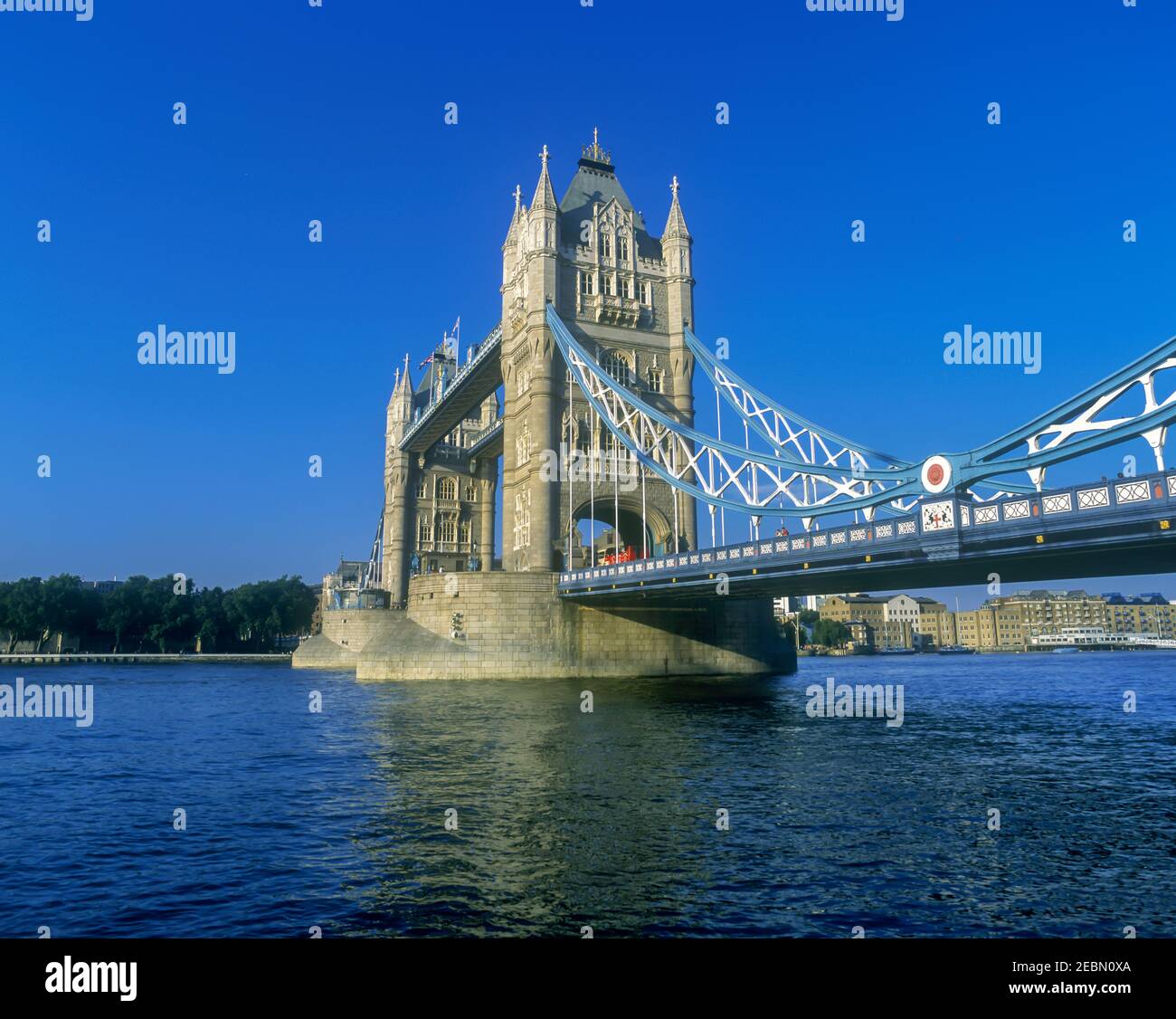 2001 historical tower bridge hi-res stock photography and images - Alamy