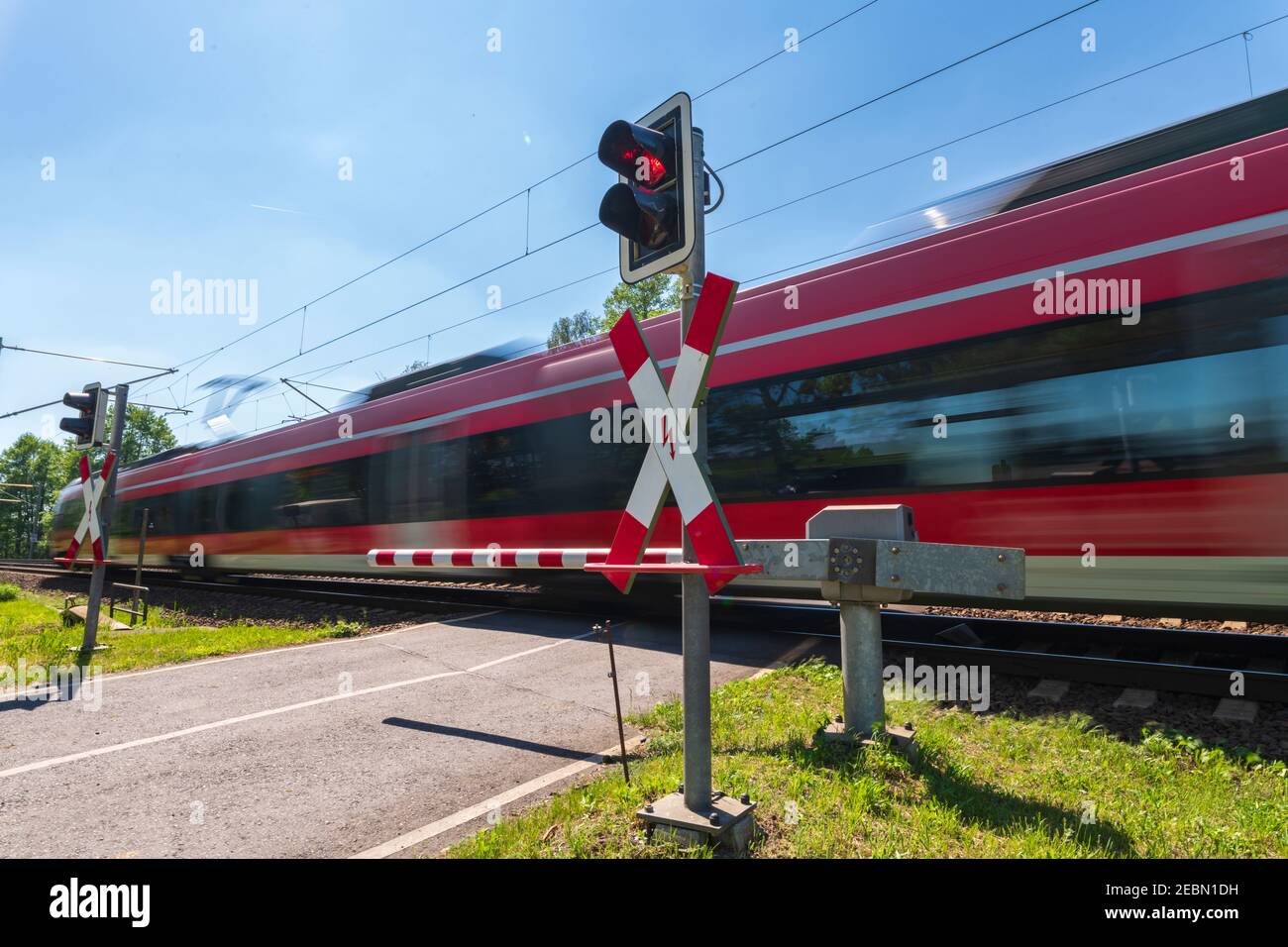 Train barrier hi-res stock photography and images - Alamy