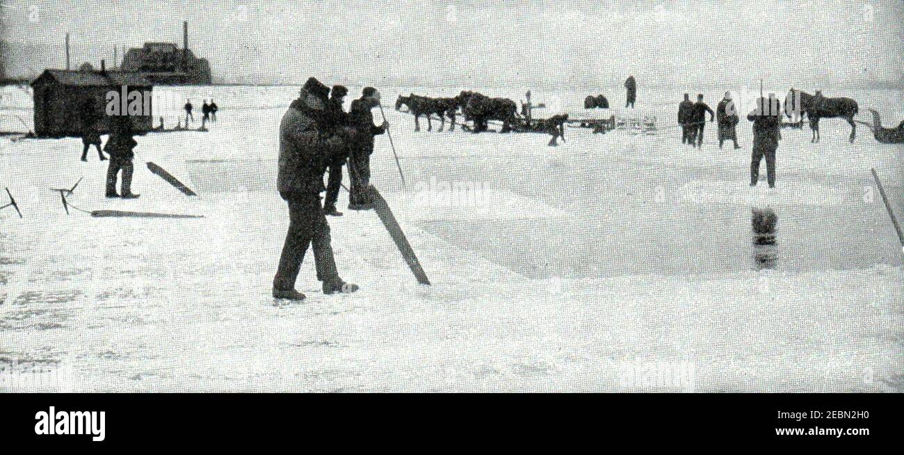 Ice sawing hi-res stock photography and images - Alamy