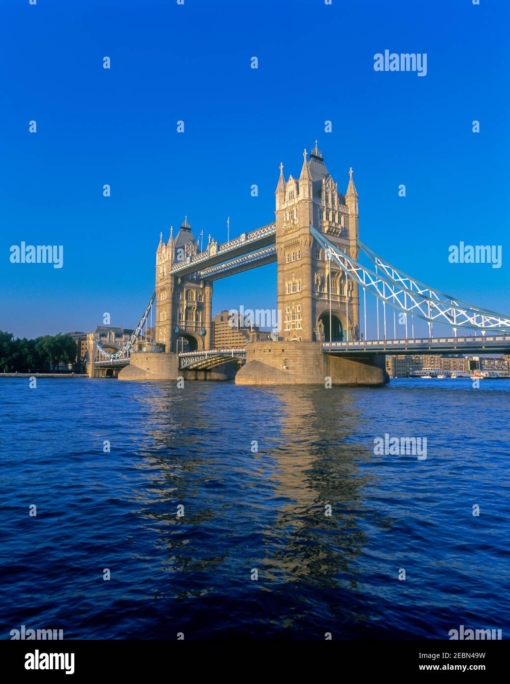 2001 HISTORICAL TOWER BRIDGE (©HORACE JONES & JOHN WOLFE BARRY 1894 ...