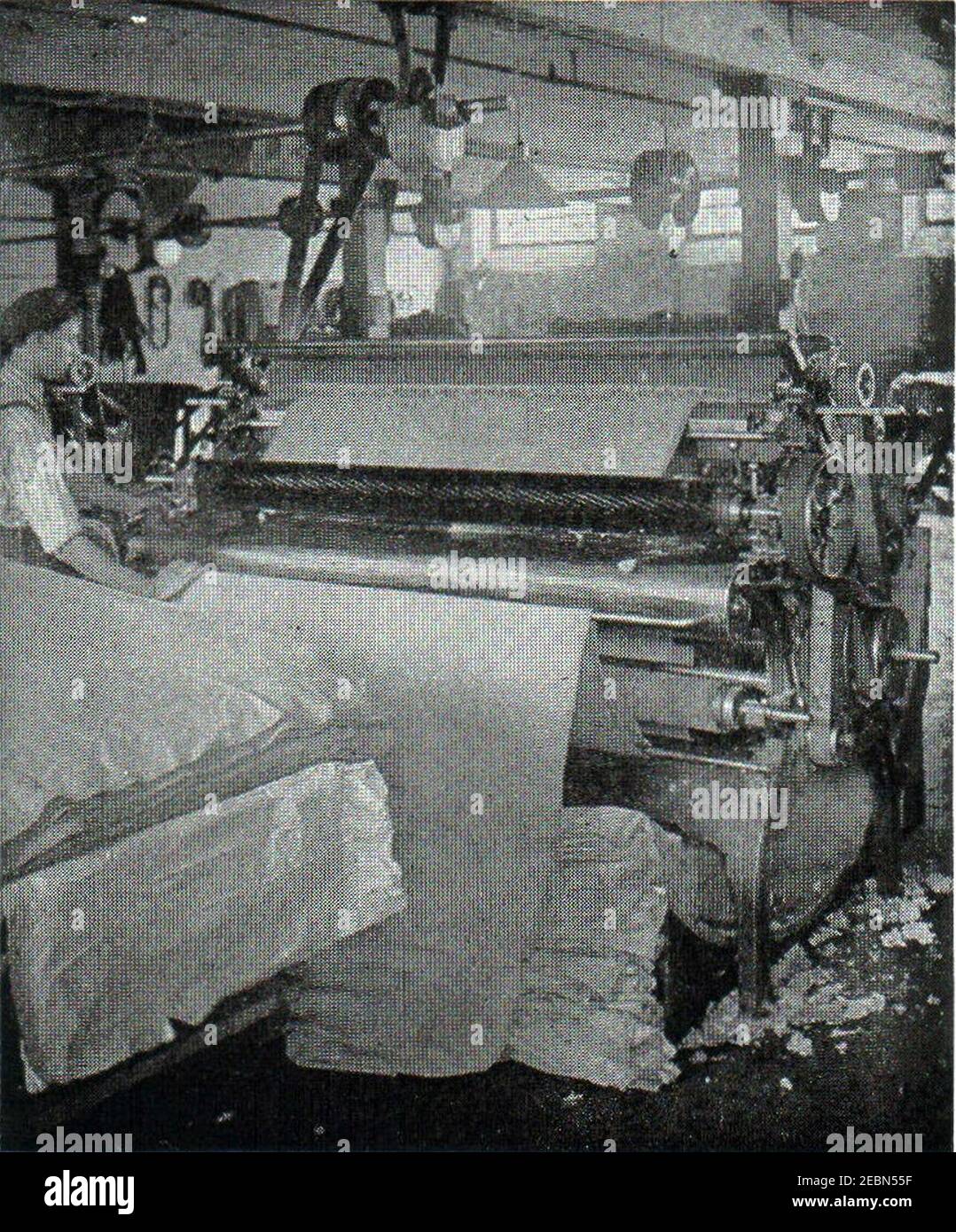 NSRW Story of Wool - shearing machine Stock Photo - Alamy