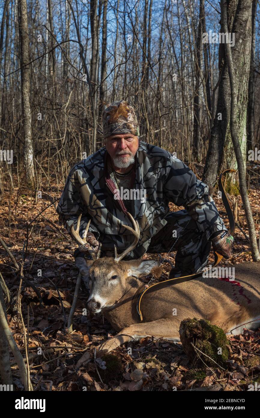 Recurve Bow Hunting Deer