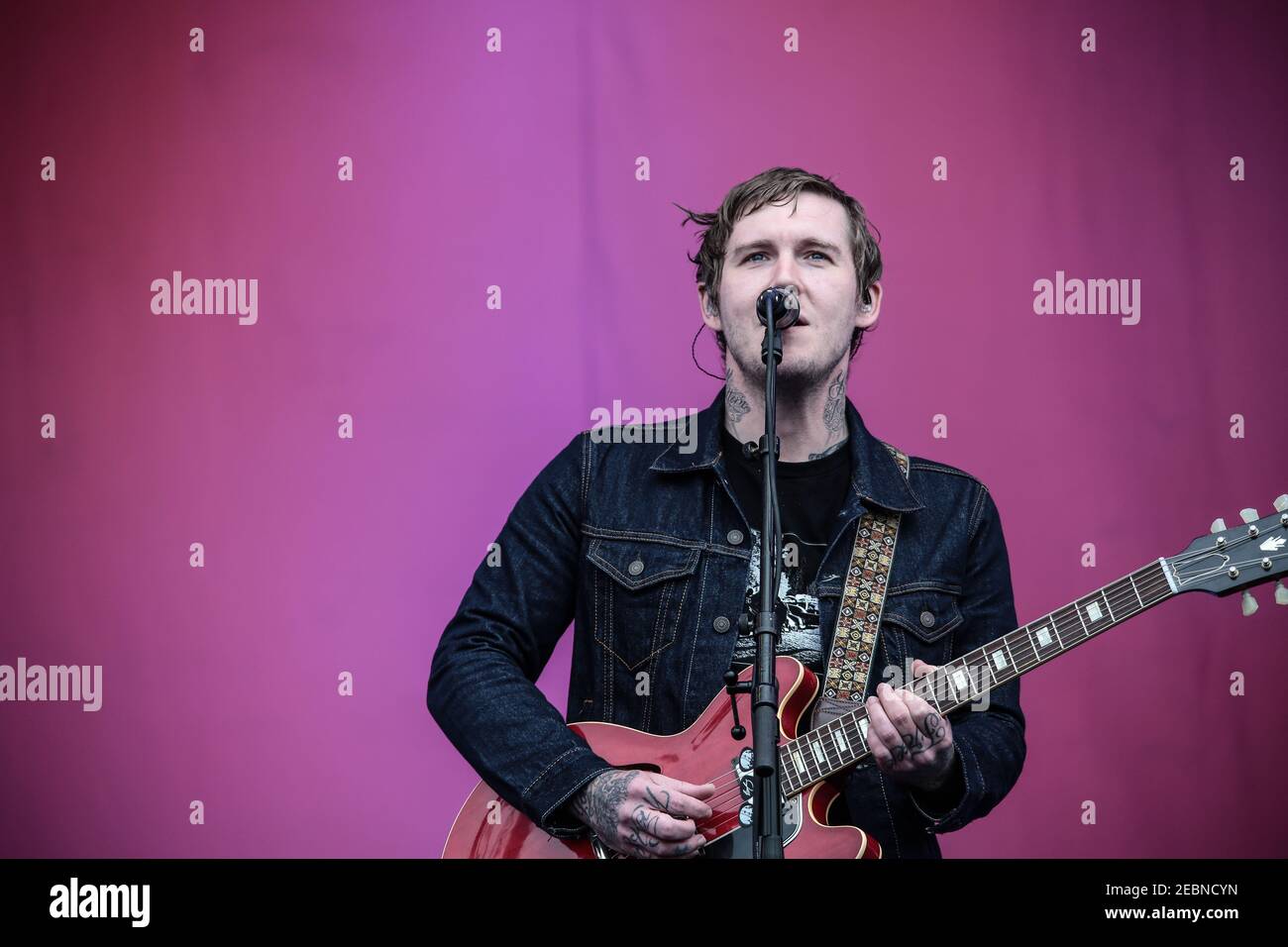 Gaslight anthem brian fallon hi-res stock photography and images - Alamy