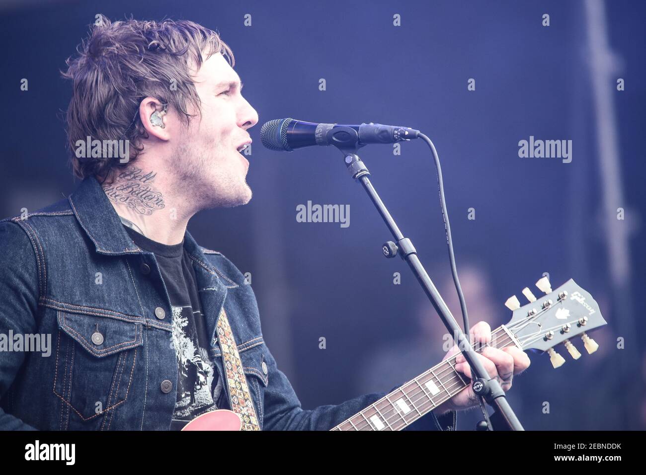 Gaslight anthem brian fallon hi-res stock photography and images - Alamy