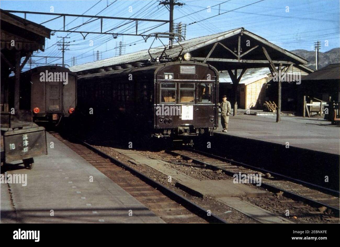 Numazu Station 1946 Stock Photo - Alamy