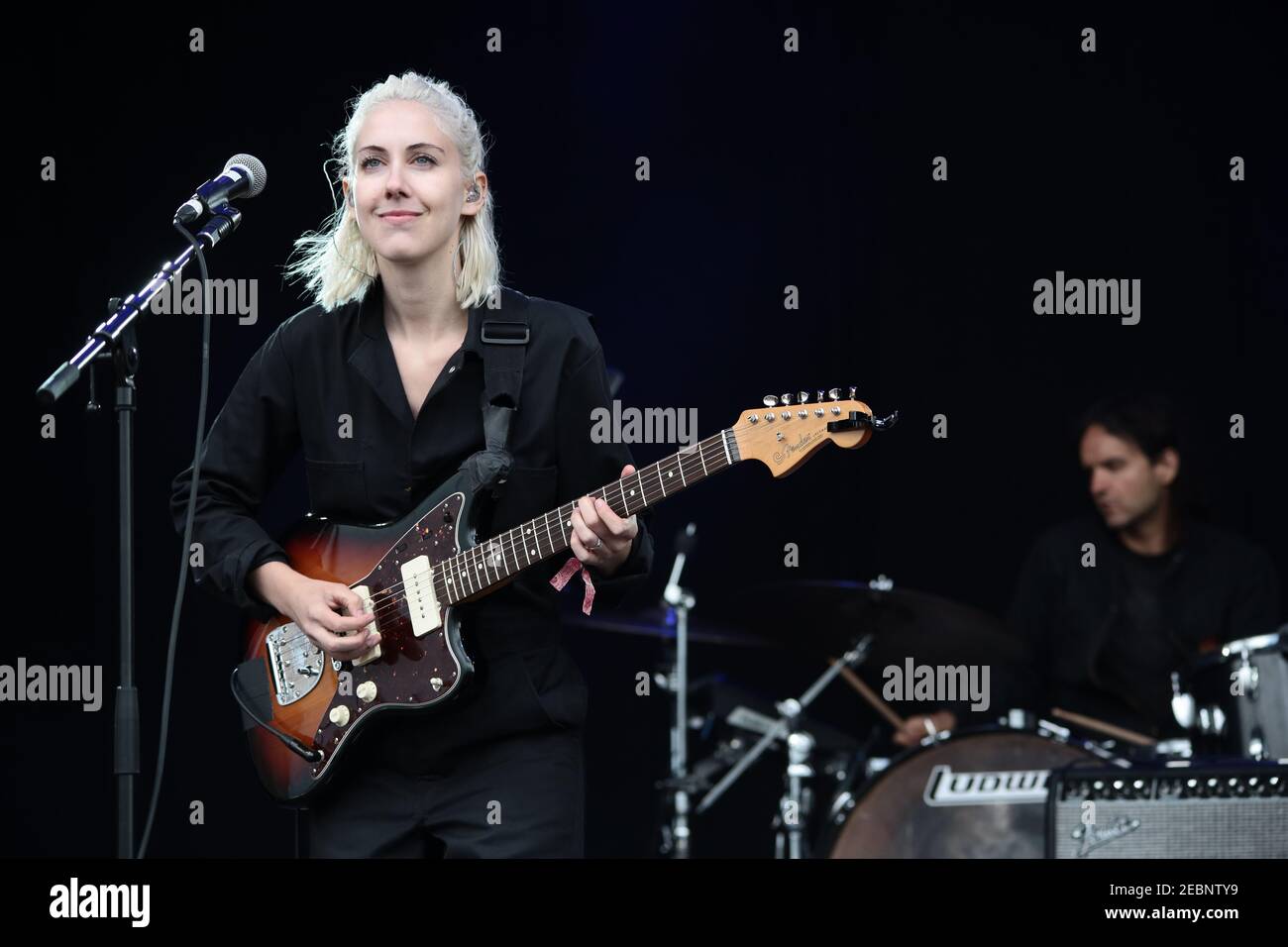 Mackenzie scott hi-res stock photography and images - Alamy
