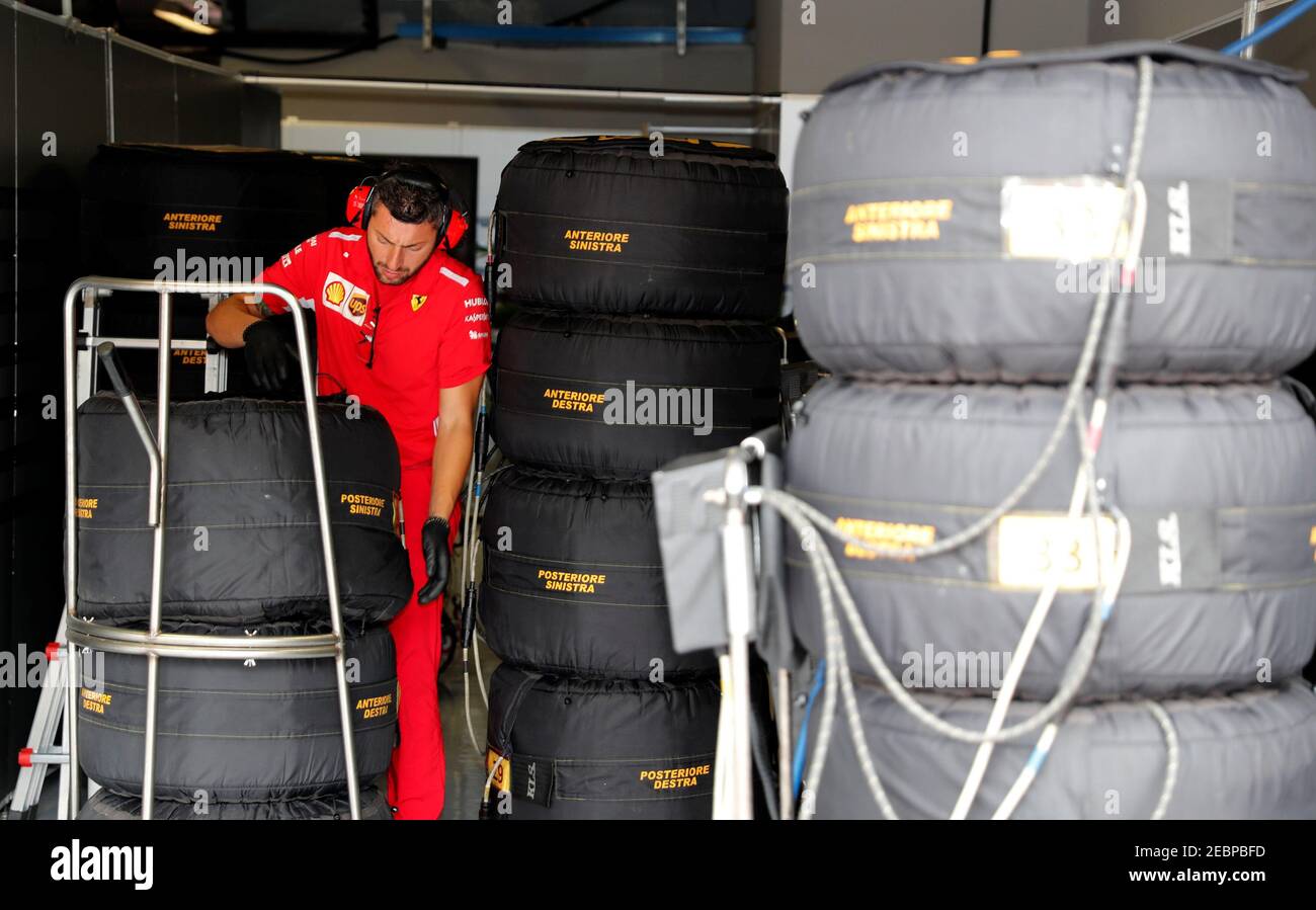 Ferrari Mechanic High Resolution Stock Photography and Images - Alamy
