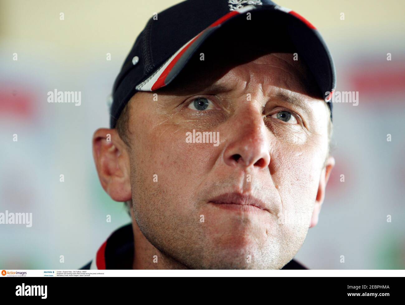 Action bowling nets hi-res stock photography and images - Alamy