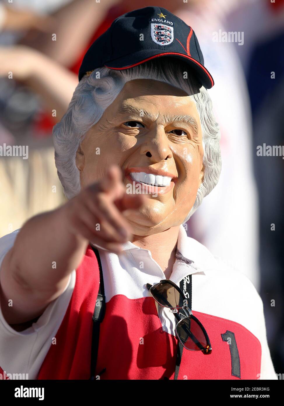 Queen elizabeth ii at world cup hi-res stock photography and images - Alamy