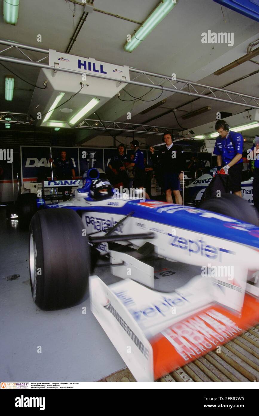 Arrows yamaha hi-res stock photography and images - Alamy