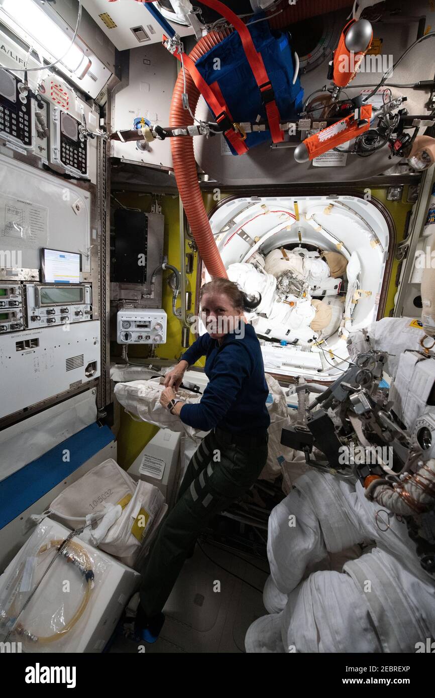 NASA astronaut and Expedition 64 Flight Engineer Shannon Walker ...