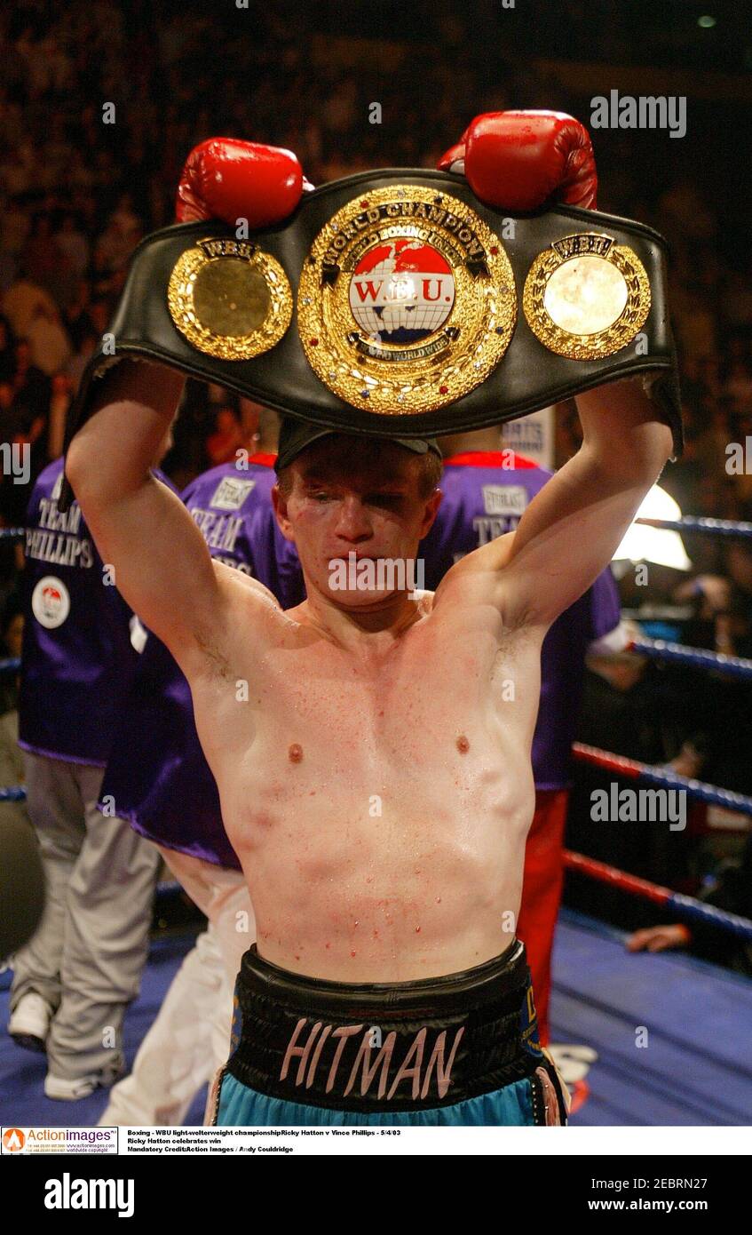 Ricky hatton v vince phillips hi-res stock photography and images - Alamy