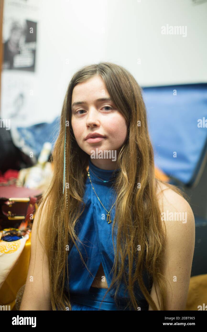 EXCLUSIVE: Flo Morrissey poses for photos before going on stage at Bush ...