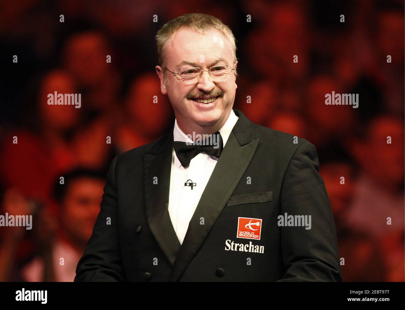 Snooker Referee High Resolution Stock Photography and Images - Alamy