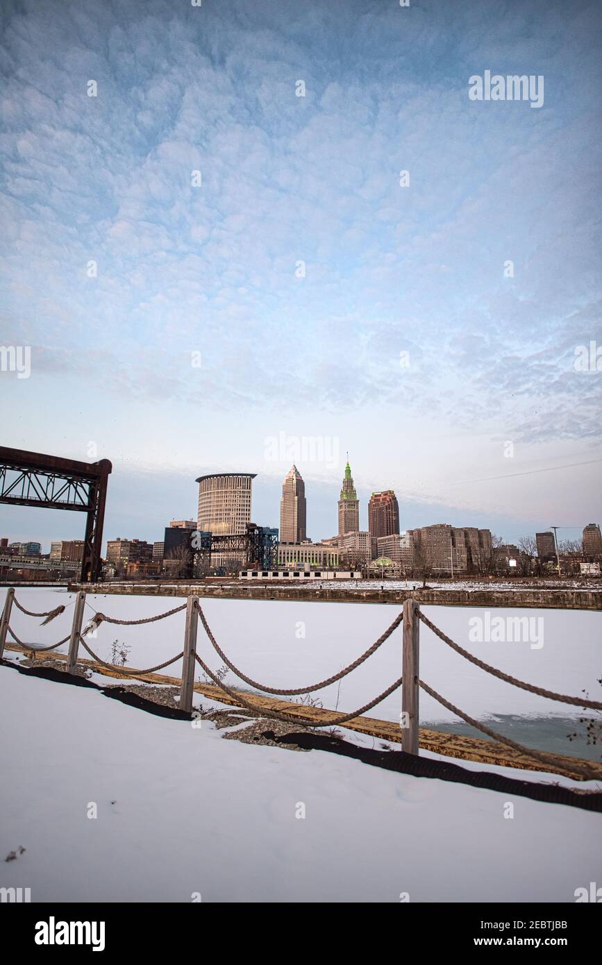 Cleveland ohio skyline winter hi-res stock photography and images - Alamy