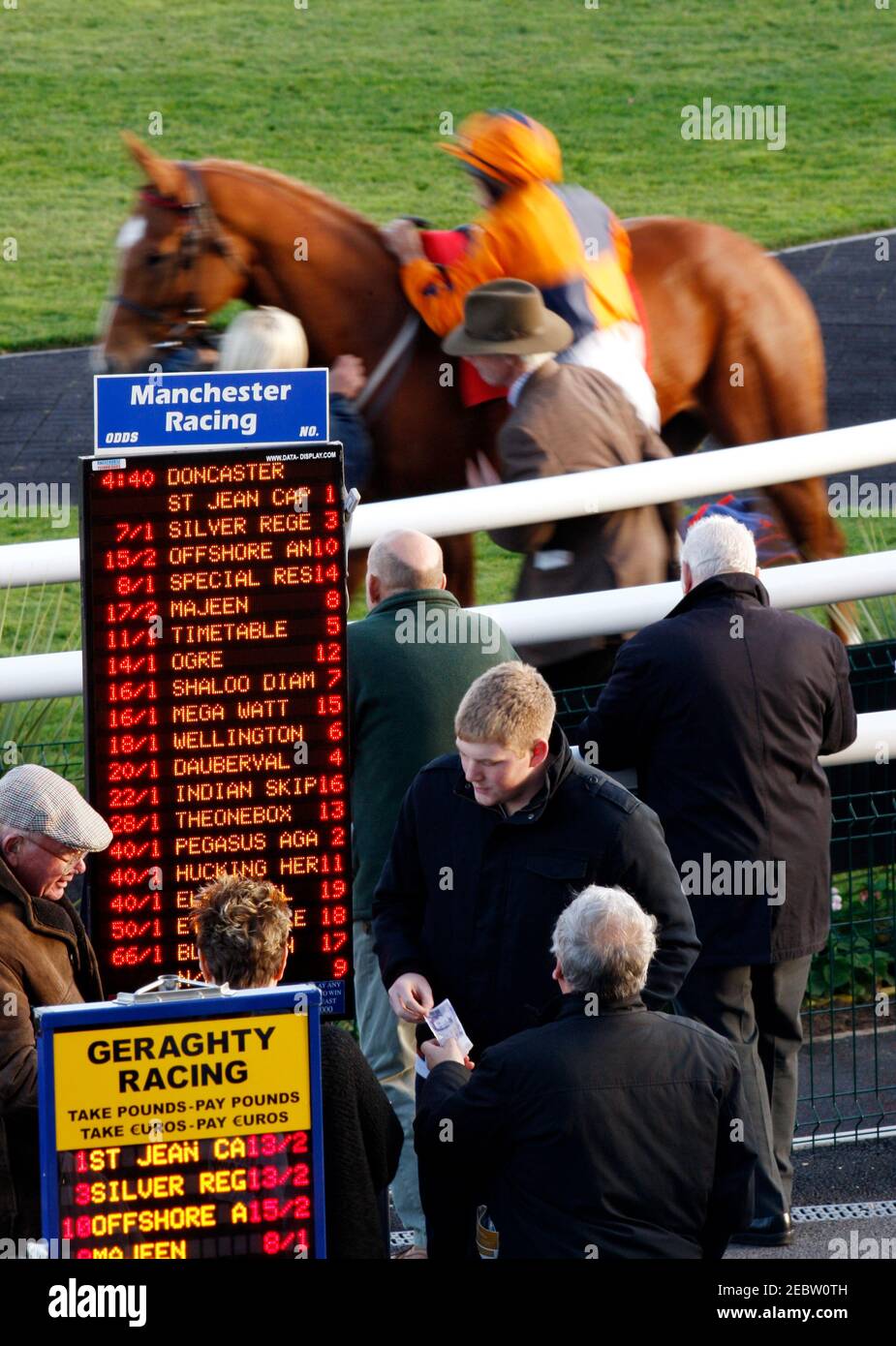 Betting at doncaster racecourse hi-res stock photography and images - Alamy