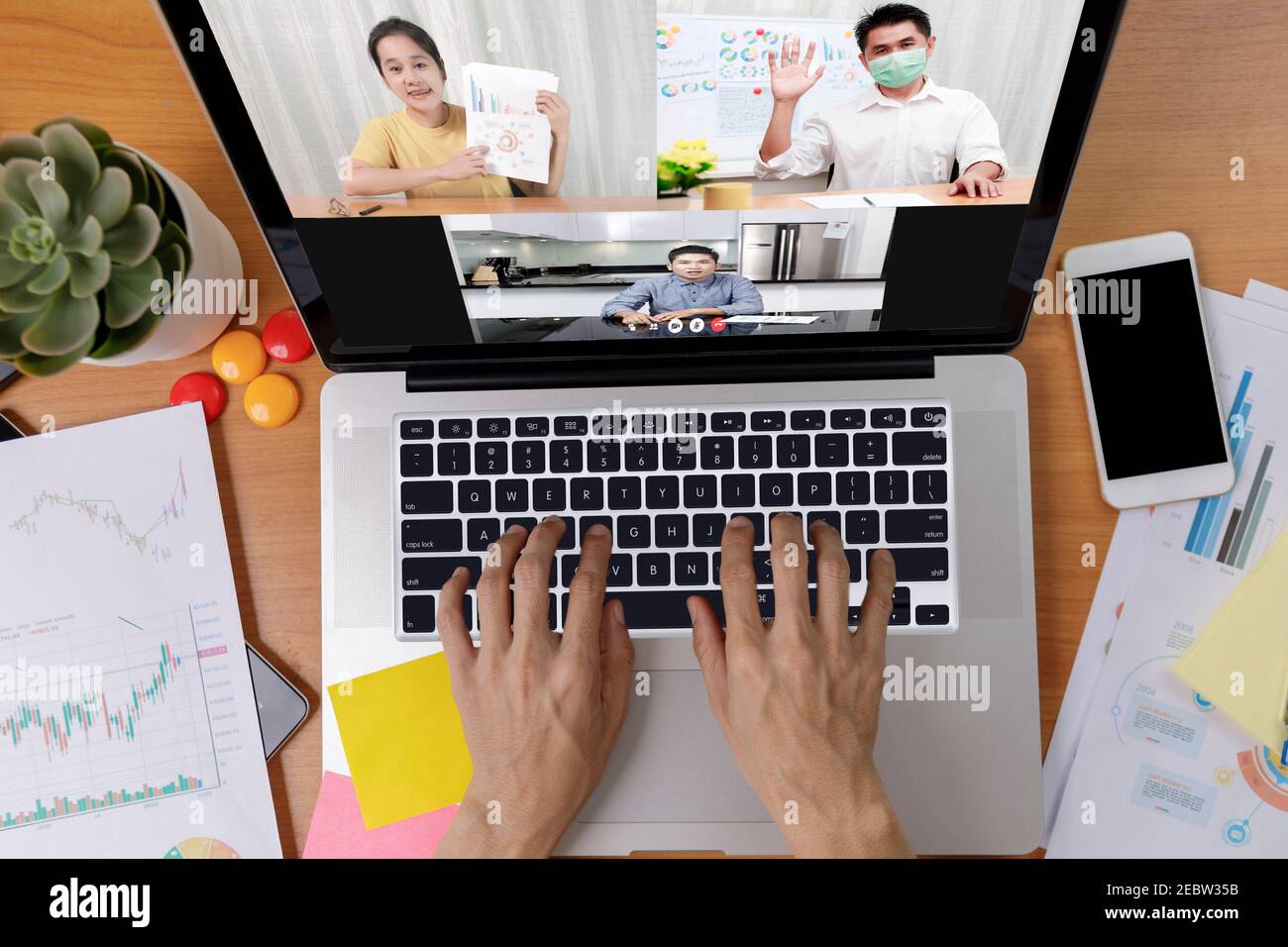 Top view Businessman and businesswoman analysis financial chart with ...