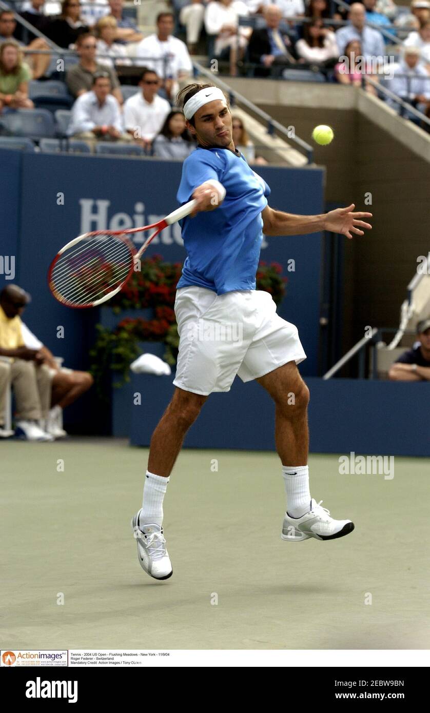 2004 roger federer us open hi-res stock photography and images - Alamy