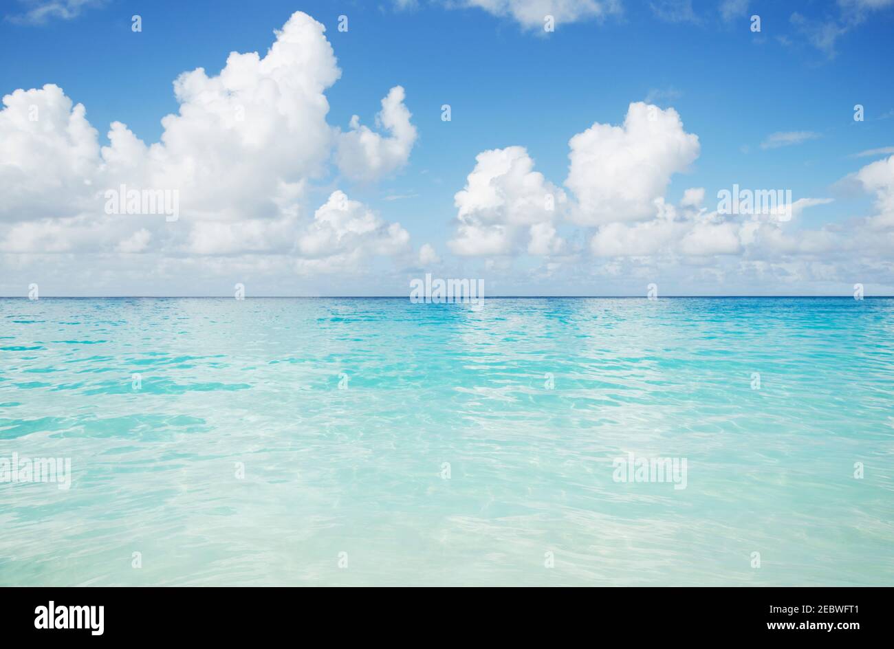 Sea Horizontal High Resolution Stock Photography and Images - Alamy