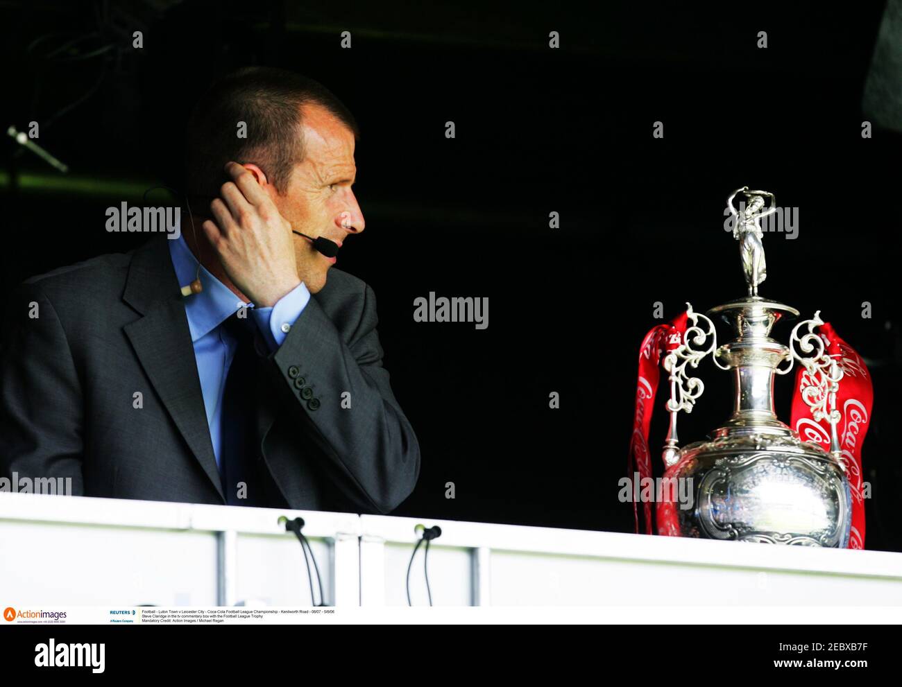Football league trophy hi-res stock photography and images - Alamy