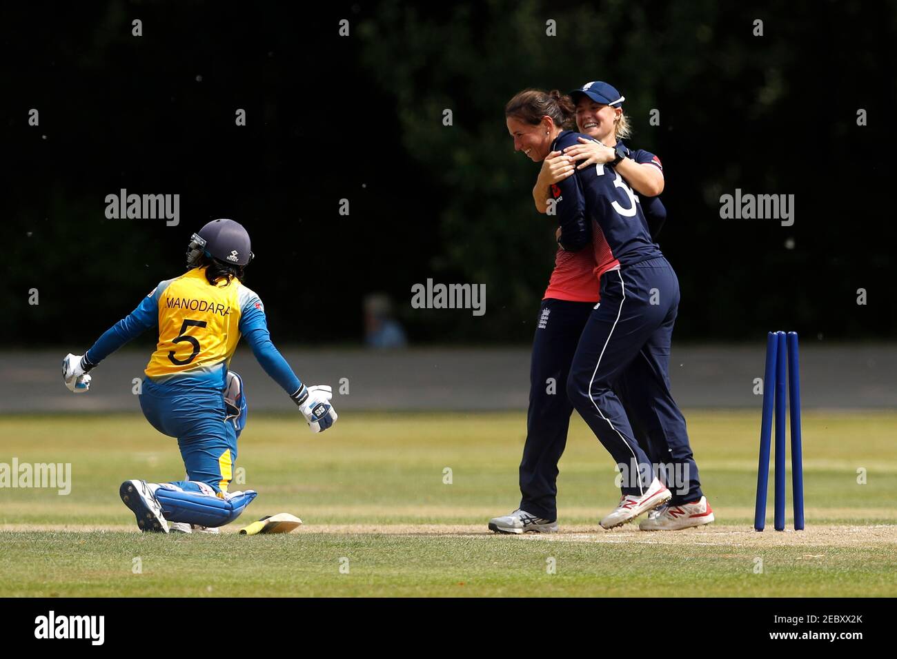 Chesterfield cricket club hi-res stock photography and images - Alamy