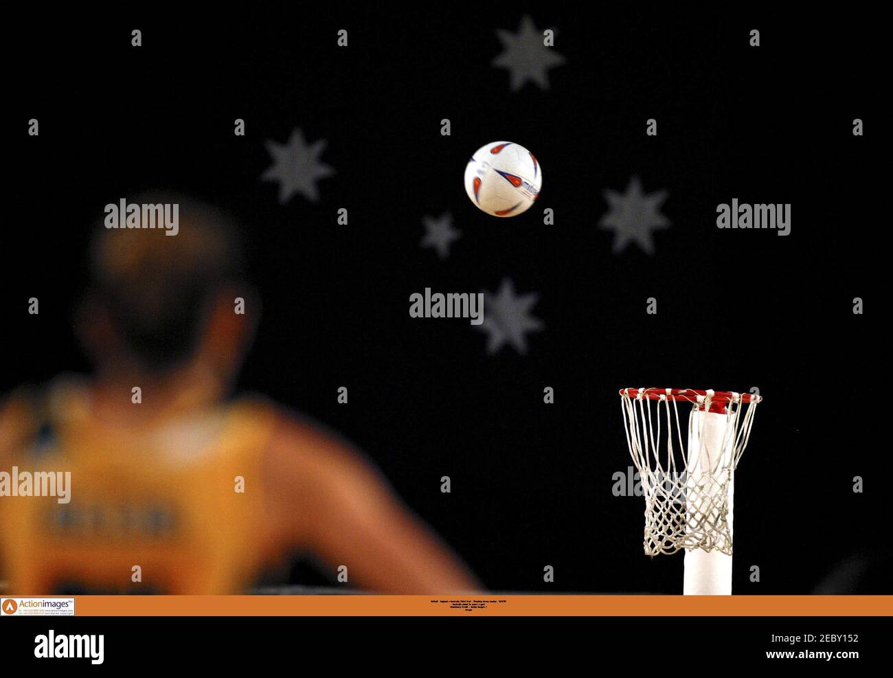 Netball goal score hi-res stock photography and images - Alamy