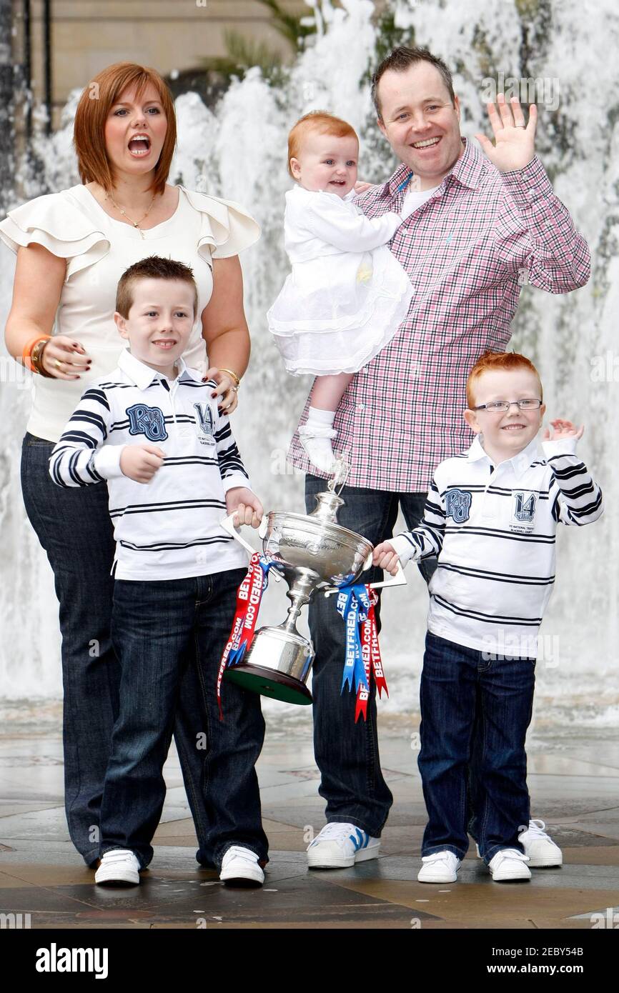 John higgins with wife denise hi-res stock photography and images - Alamy