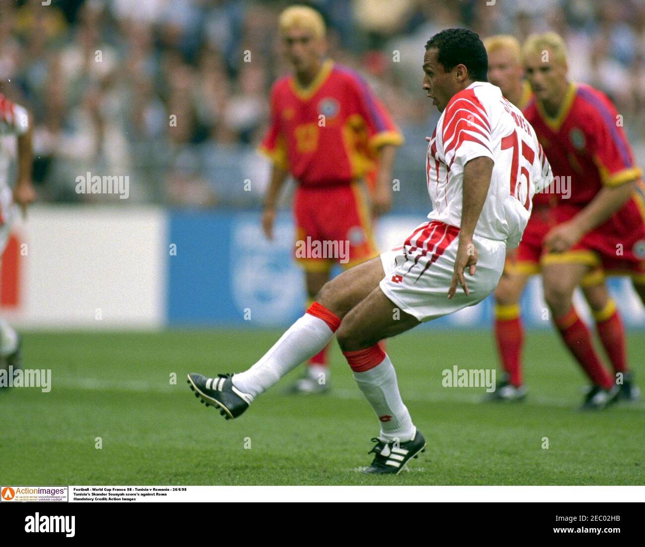 1998 world cup romania hi-res stock photography and images - Alamy