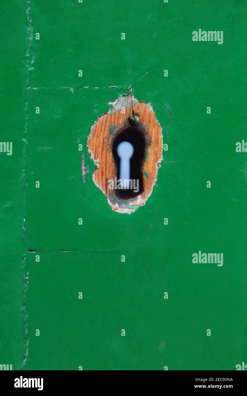 Green keyhole hi-res stock photography and images - Alamy