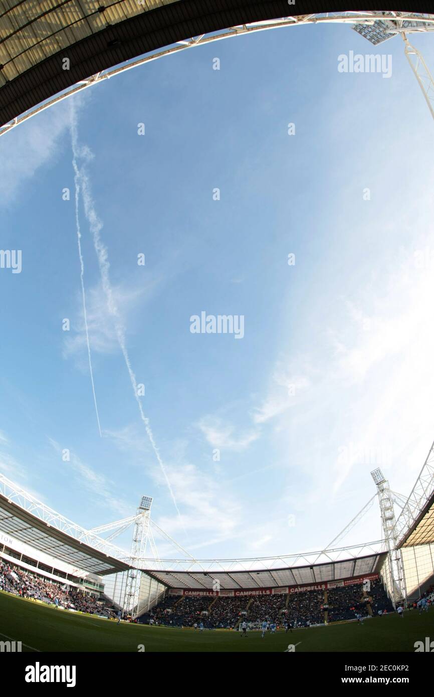 Deepdale stadium general view hi-res stock photography and images - Alamy