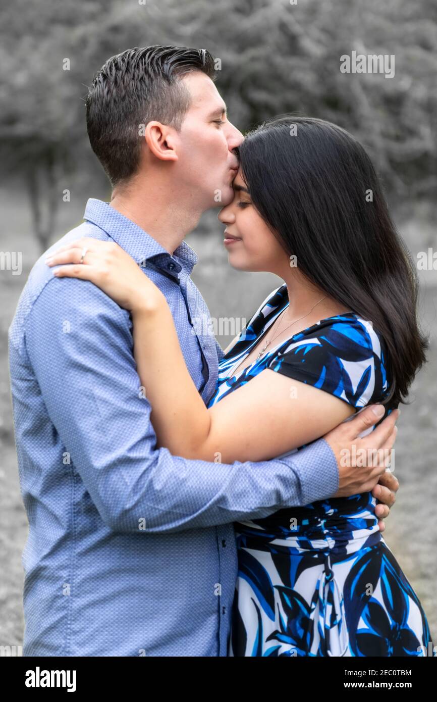 Engagement pictures of a Cuban couple Stock Photo - Alamy