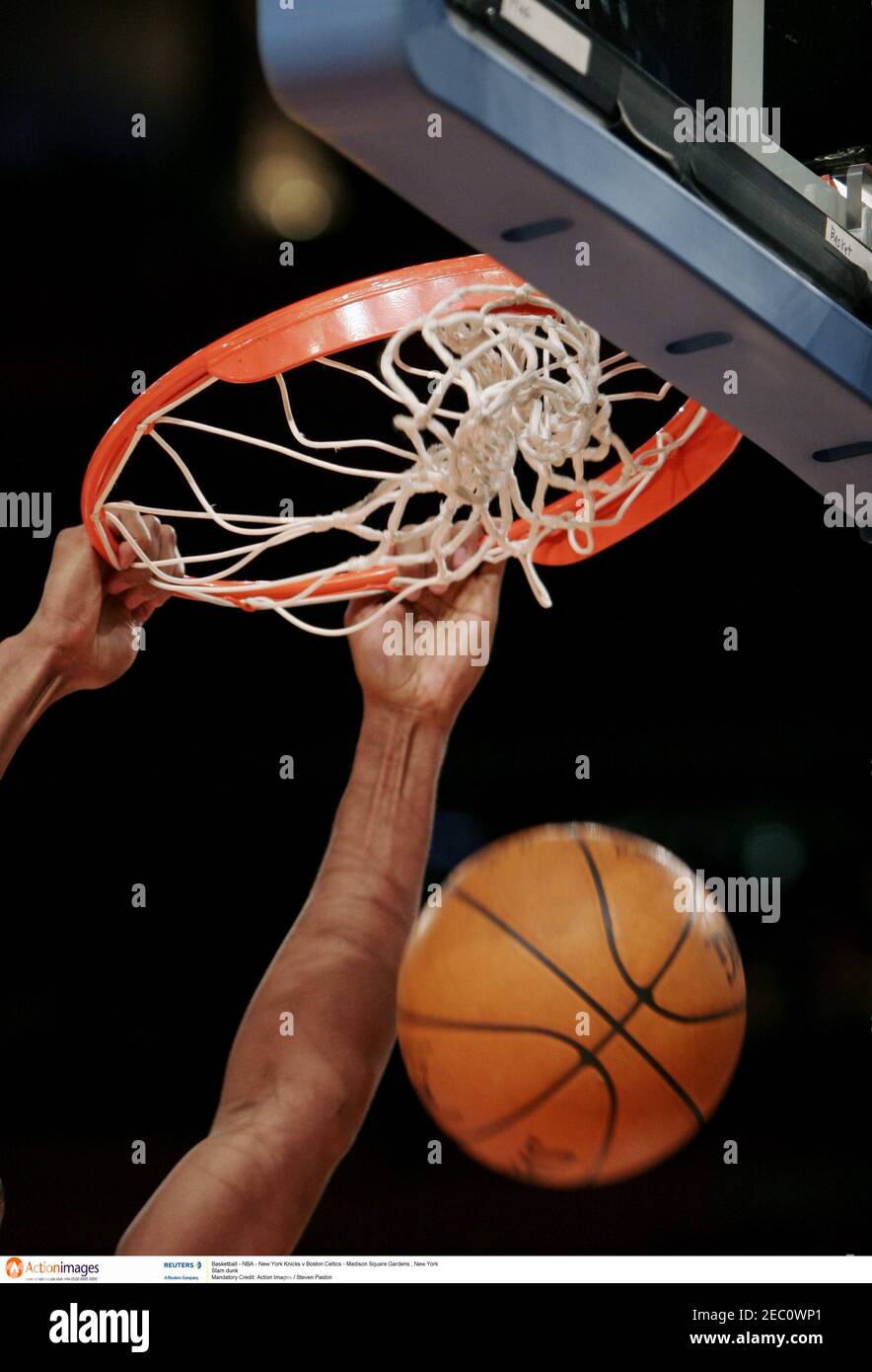 Knicks madison square gardens hi-res stock photography and images - Alamy