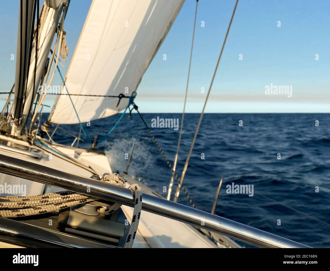Offshore yacht race hi-res stock photography and images - Alamy
