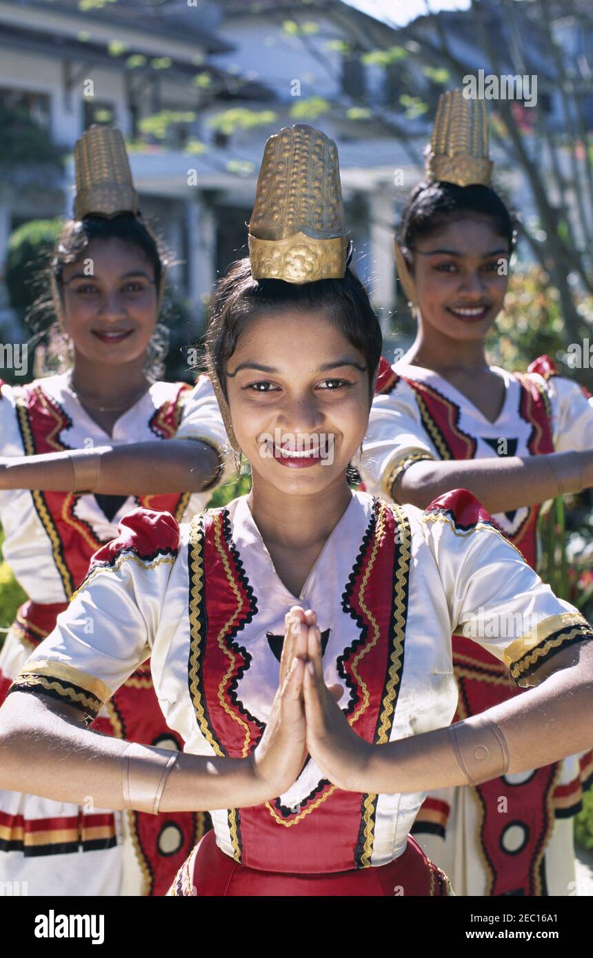 Asia,Sri Lanka,Kandy,portarit of smiling pretty female Kandyan dancer ...