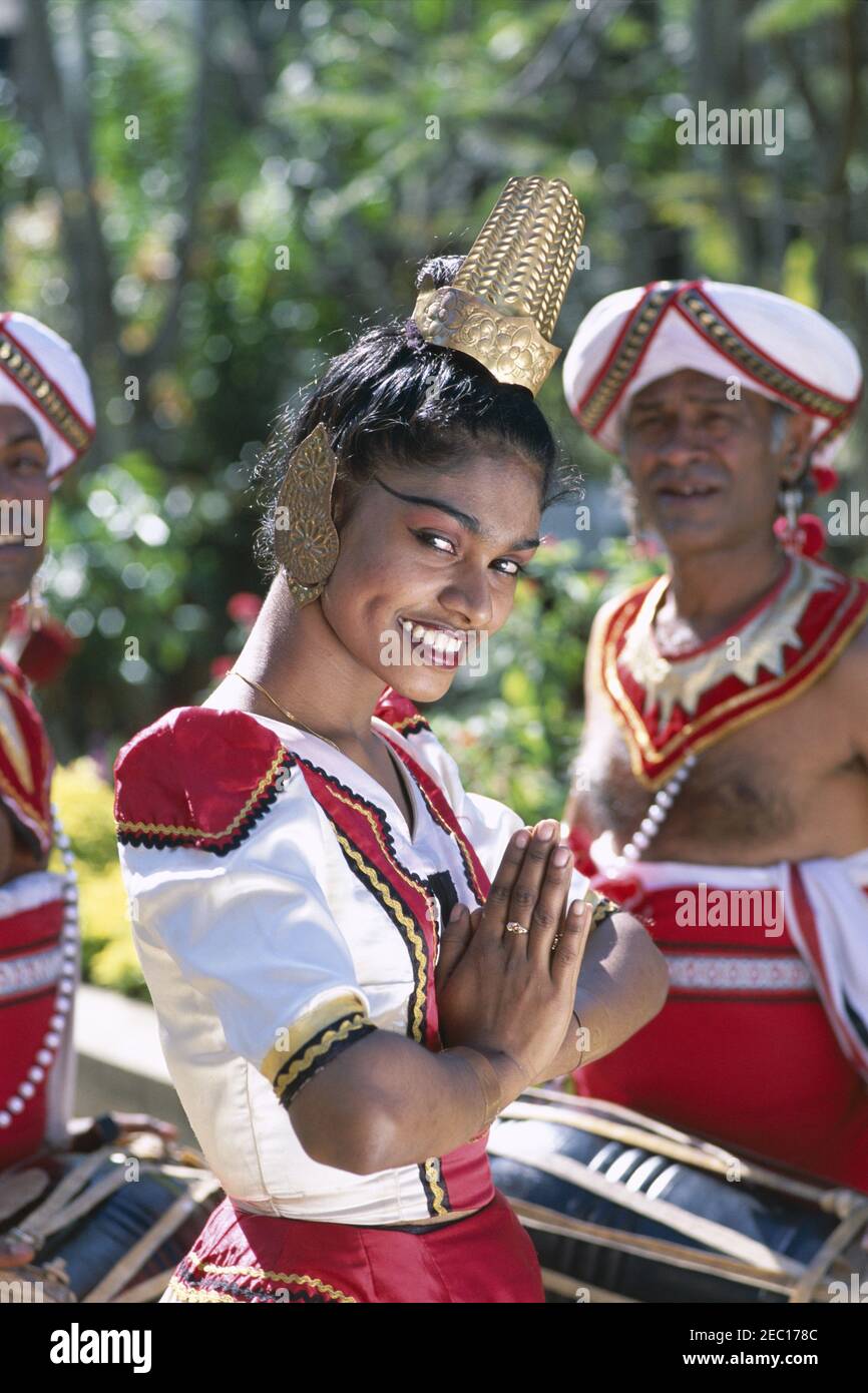 Asia,Sri Lanka,Kandy,portarit of smiling pretty female Kandyan dancer ...