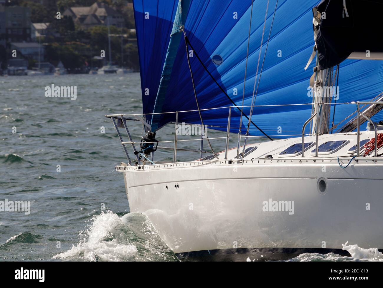Fast nautical hi-res stock photography and images - Alamy
