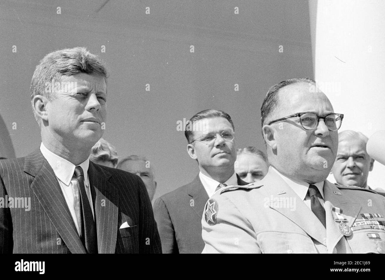 Left right stuart rose Black and White Stock Photos & Images - Alamy