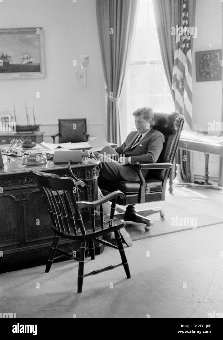 President Kennedy with Caroline Kennedy (CBK). President John F ...