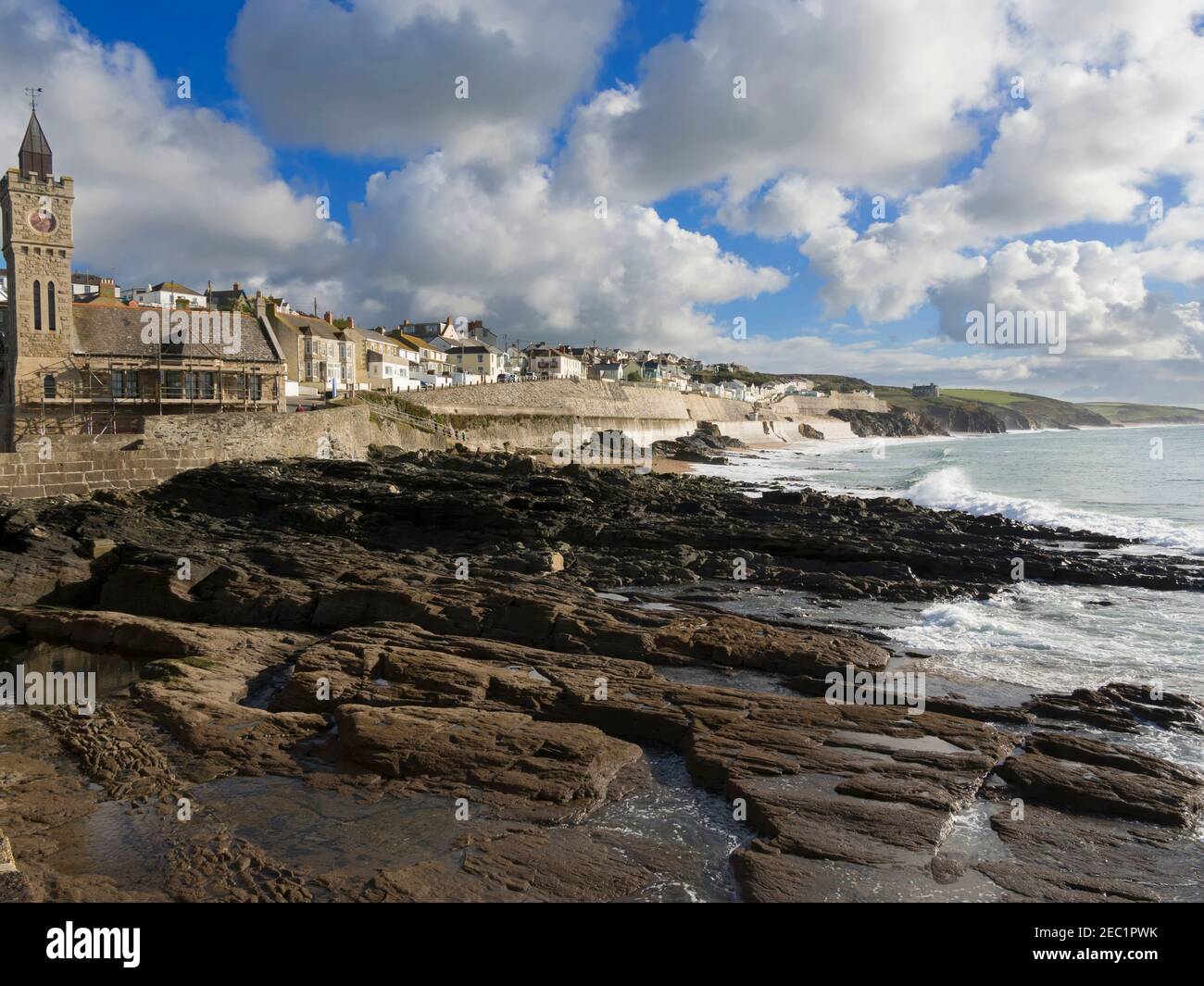 Rugged cliffs hi-res stock photography and images - Alamy